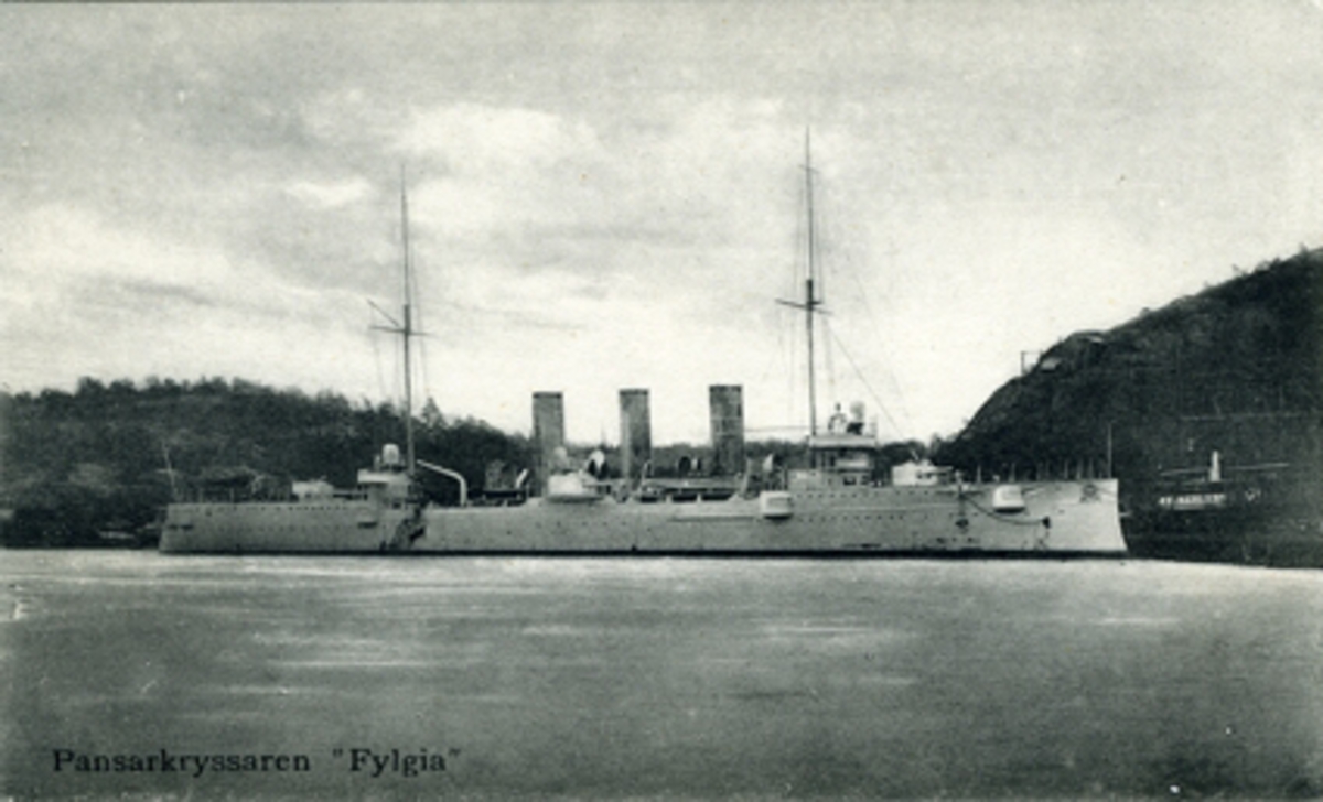 Pansarkryssaren "Fylgia". 7011 C. N:s Lj. Sthlm - Sjöhistoriska museet ...