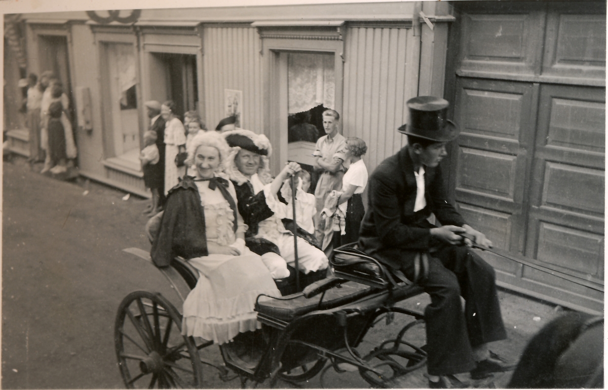 Breviksdag ca. 1940, Brevik indre havn, opptog - Telemark Museum ...