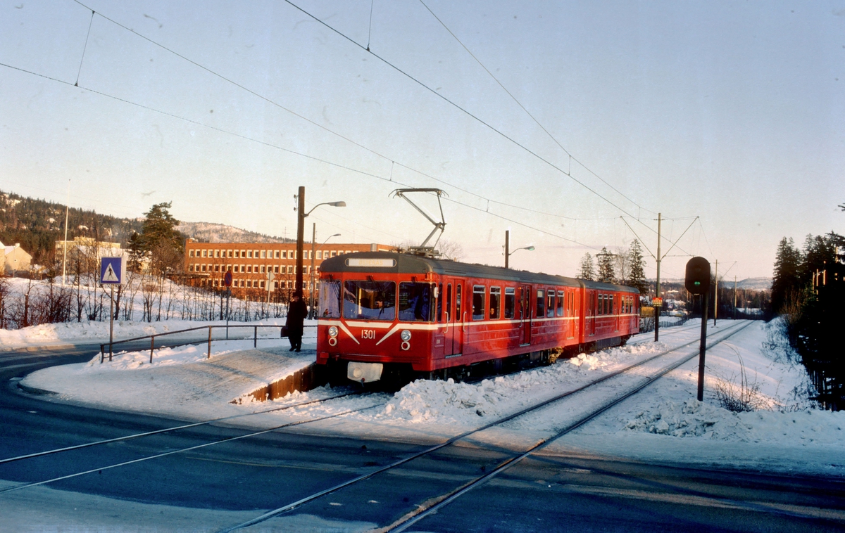 Oslo Sporveier. Røabanen. Nye vogner 1301 og 1302 type T5. - Museene i ...