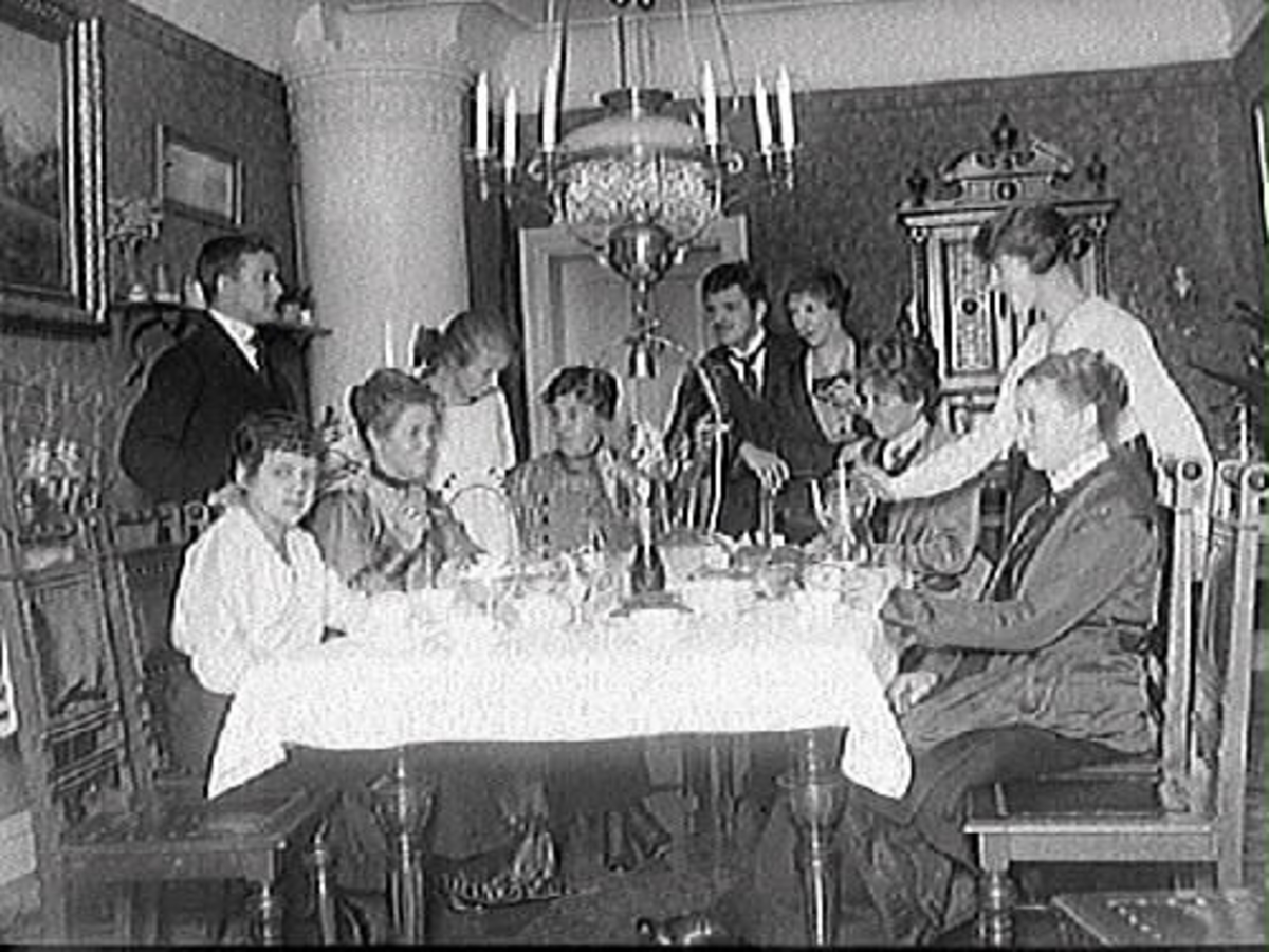 Nathalia Alling (f. Ranch) med döttrar, Mathilda Ranch, fru Maria ...