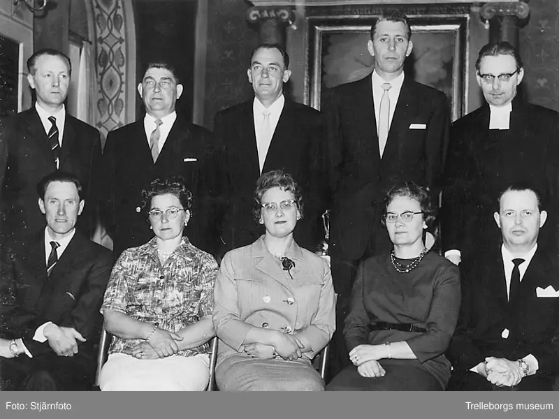 Konfirmandjubileum 1931-1960 Skegrie, sittande från vänster Thure Snygg ...