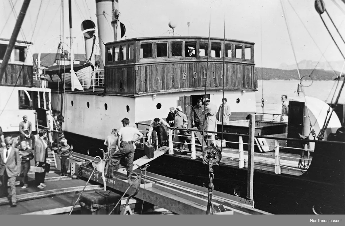 Brobygging. - Nordlandsmuseet / DigitaltMuseum