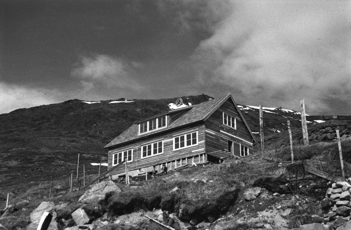 Havnefogdens hus i Honningsvåg som ble bygget av brakka til den tyske ...