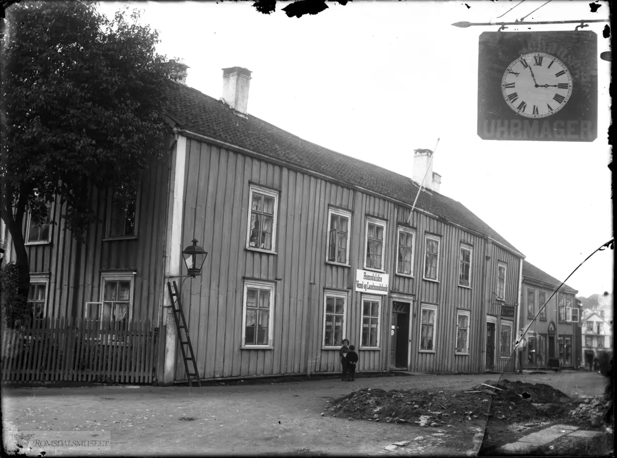 Gamle Reknes, (Macegården) nr.91..Huset gikk tapt under bybrannen 1916 ...