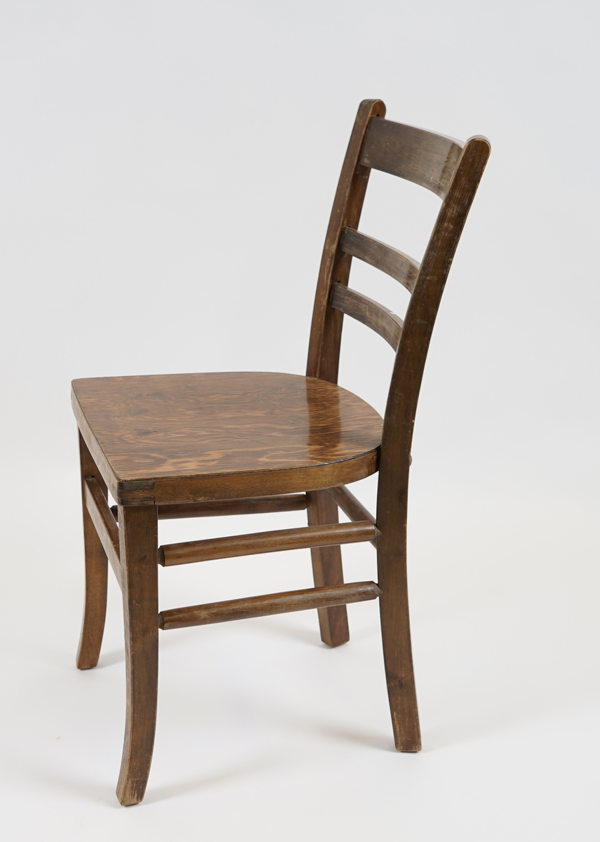 Stol - Nordfjord Folkemuseum / DigitaltMuseum