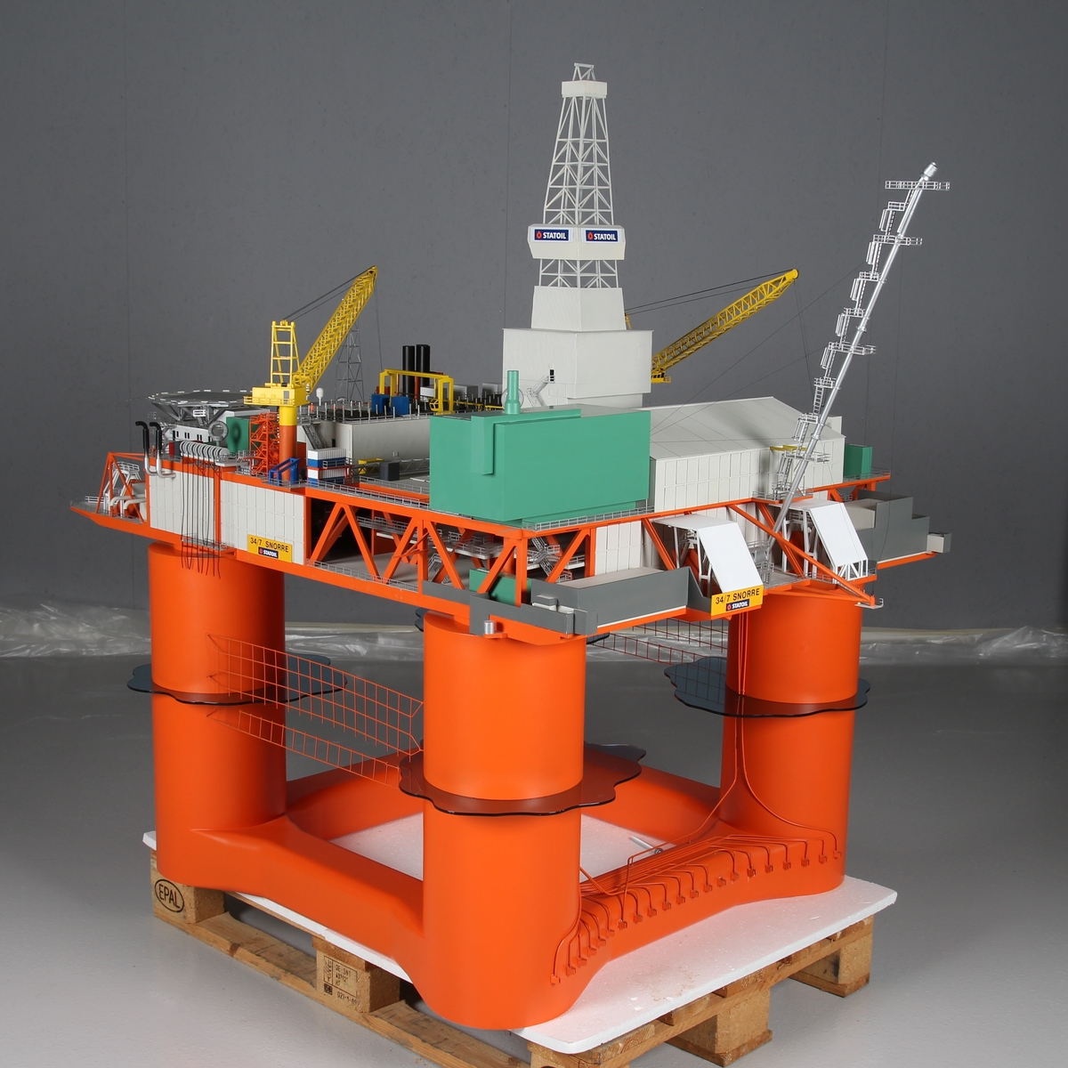 Modell Snorre - Norsk Oljemuseum / DigitaltMuseum