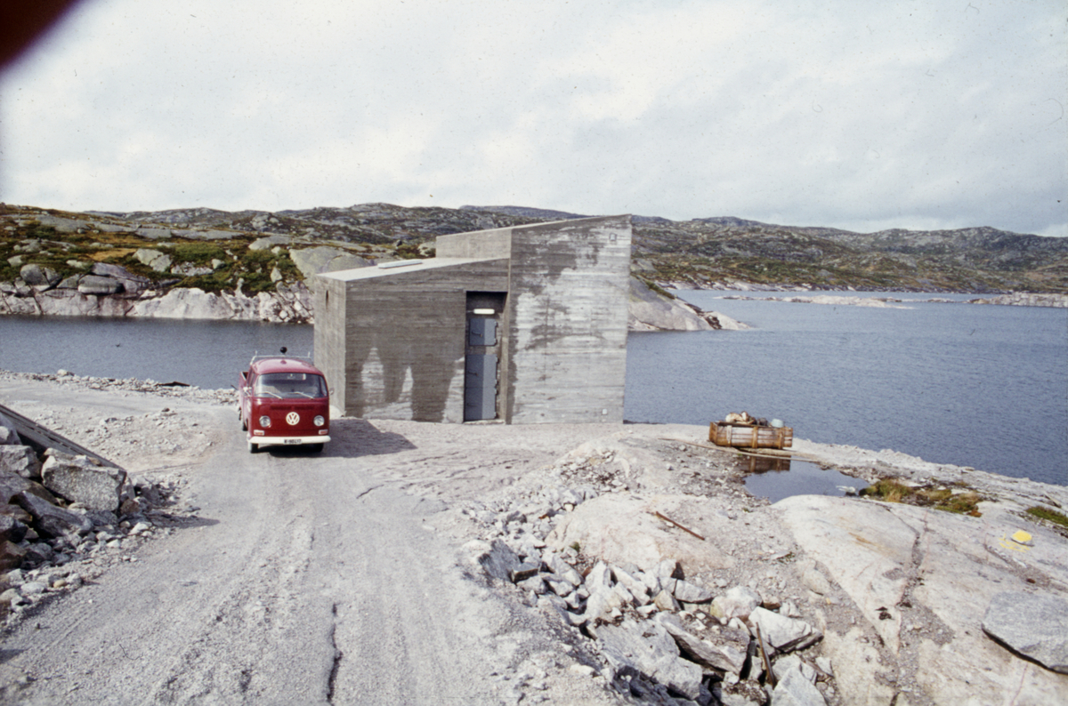 Sira-Kvina, dam Nesjen, lukehus - Norges vassdrags- og energidirektorat ...