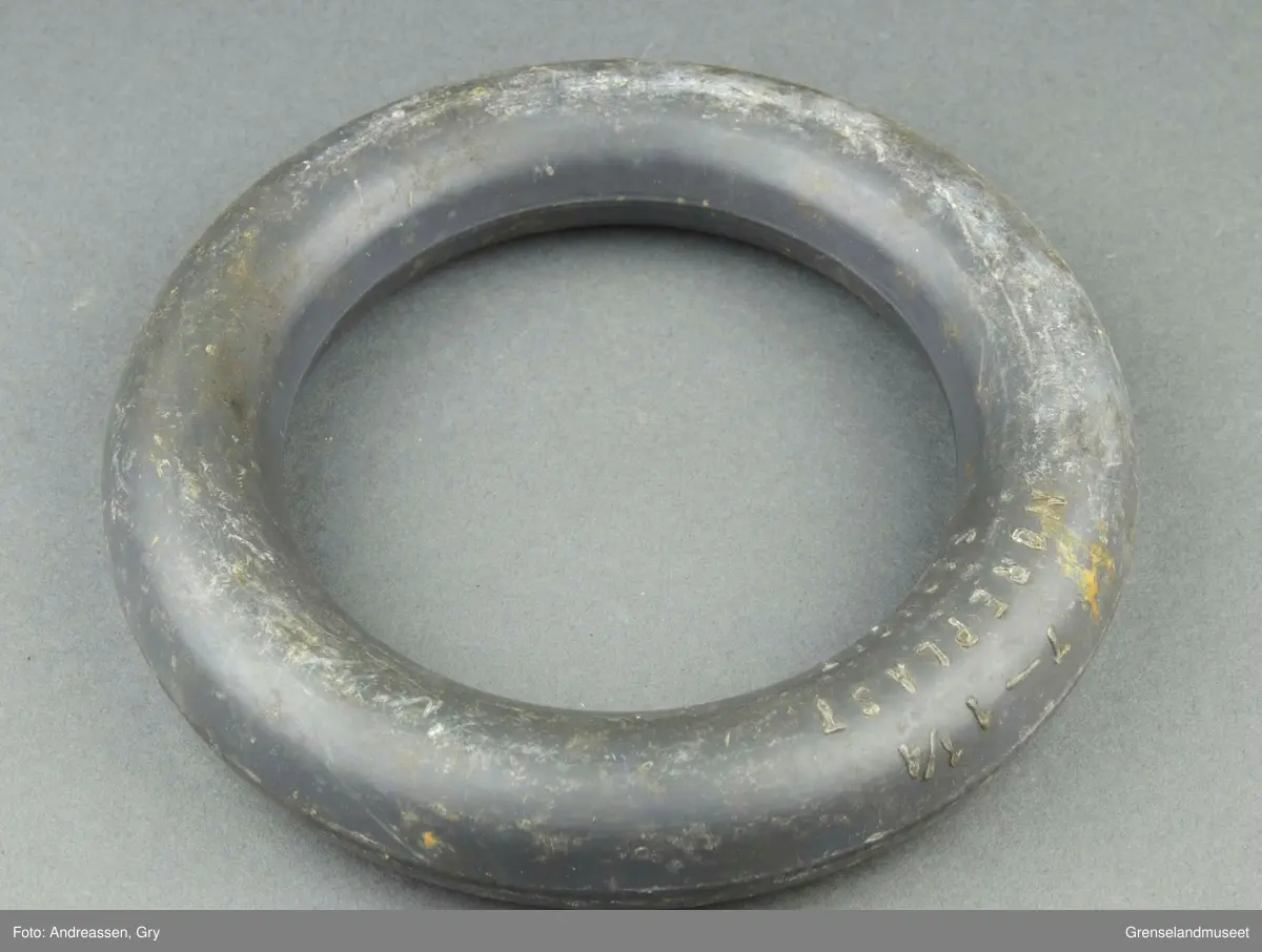 Plastring - Grenselandmuseet / DigitaltMuseum