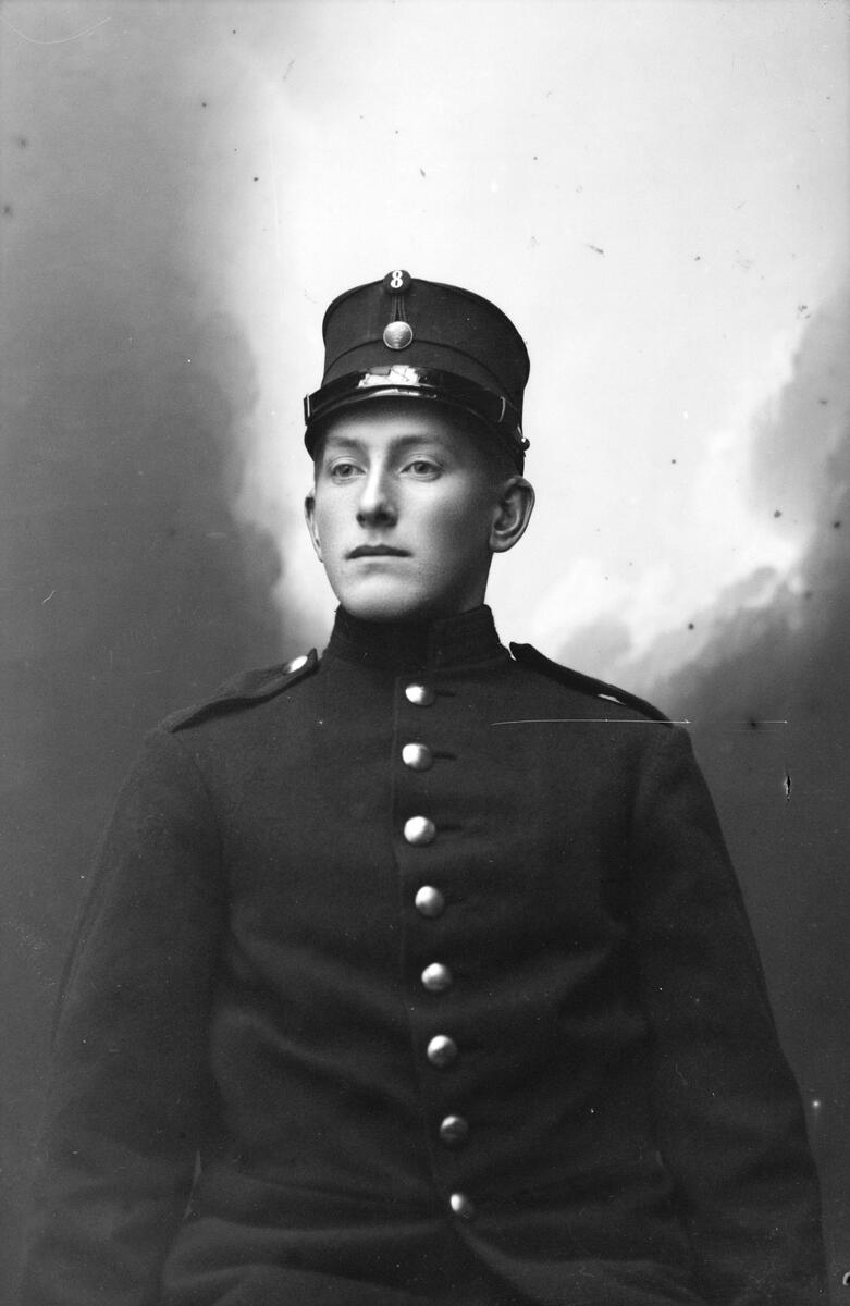 Hugo Nygren; Ingår i porträttsamlingen från Knut Wallins ateljé ...