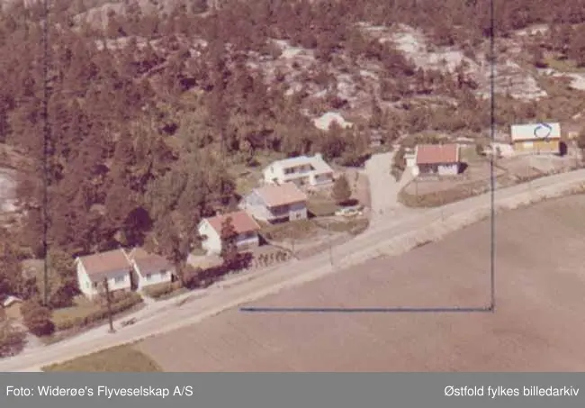 Flyfoto av boligområde, Yven i Tune. - Østfold fylkes billedarkiv ...
