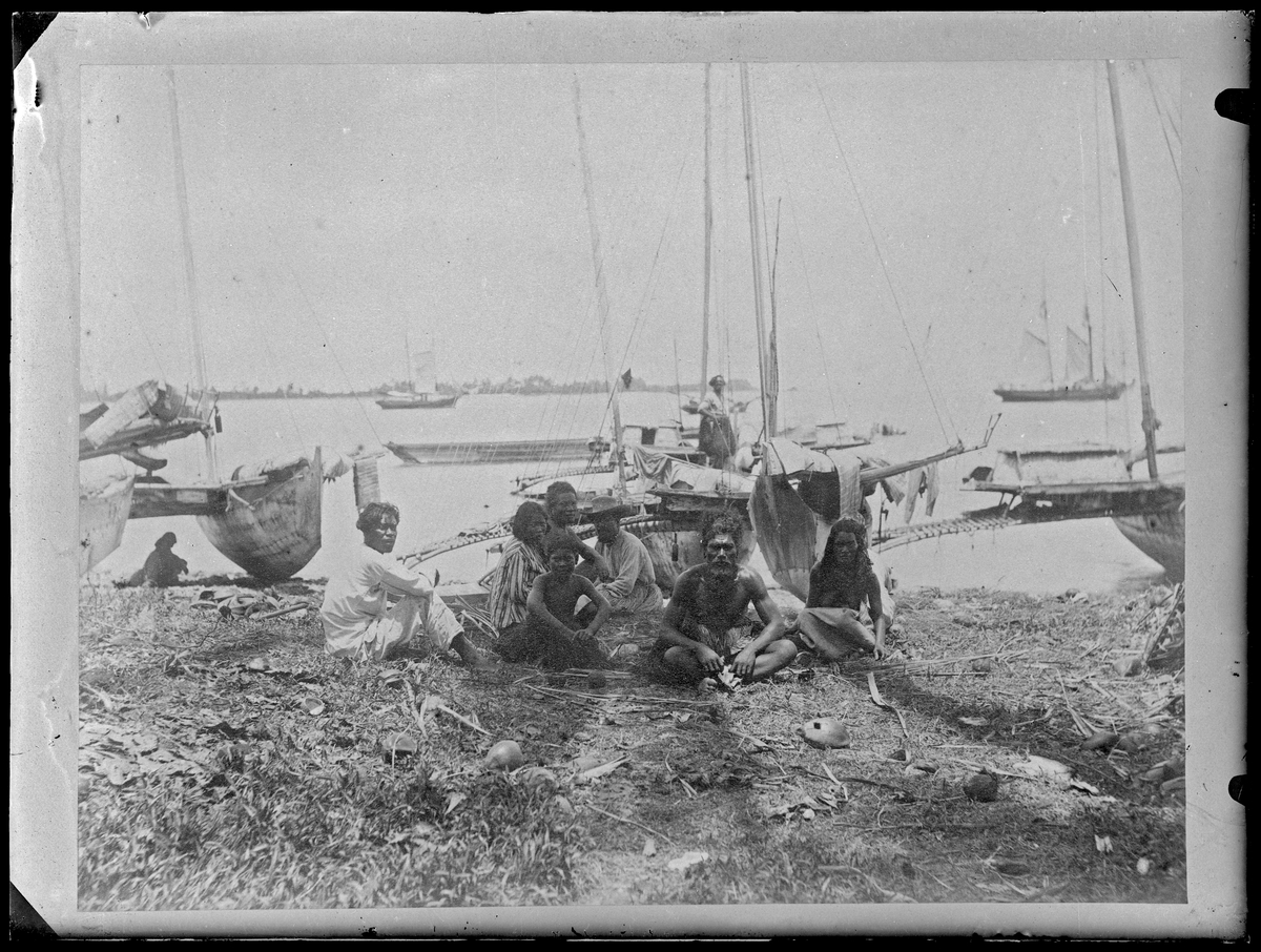 Livet vid stranden på Jaluit. - Marinmuseum / DigitaltMuseum
