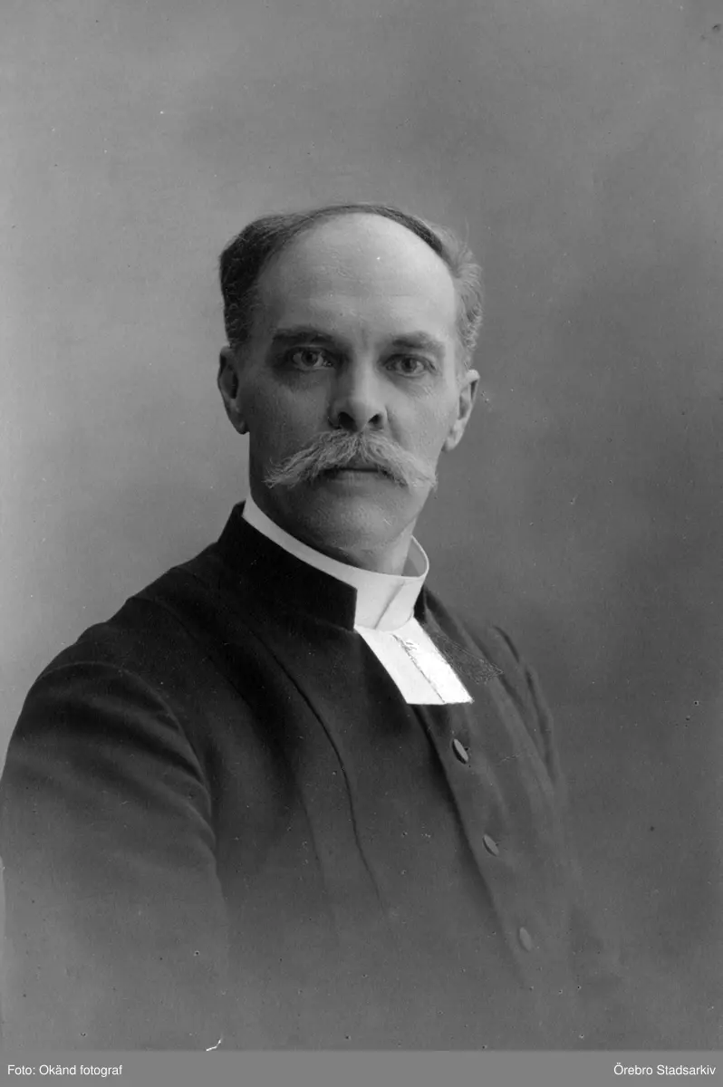 Kontraktsprosten Carl Lönroth, 1920-tal - Örebro Stadsarkiv ...