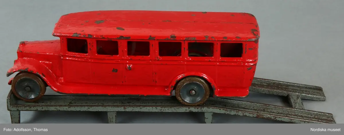 Buss - Nordiska museet / DigitaltMuseum