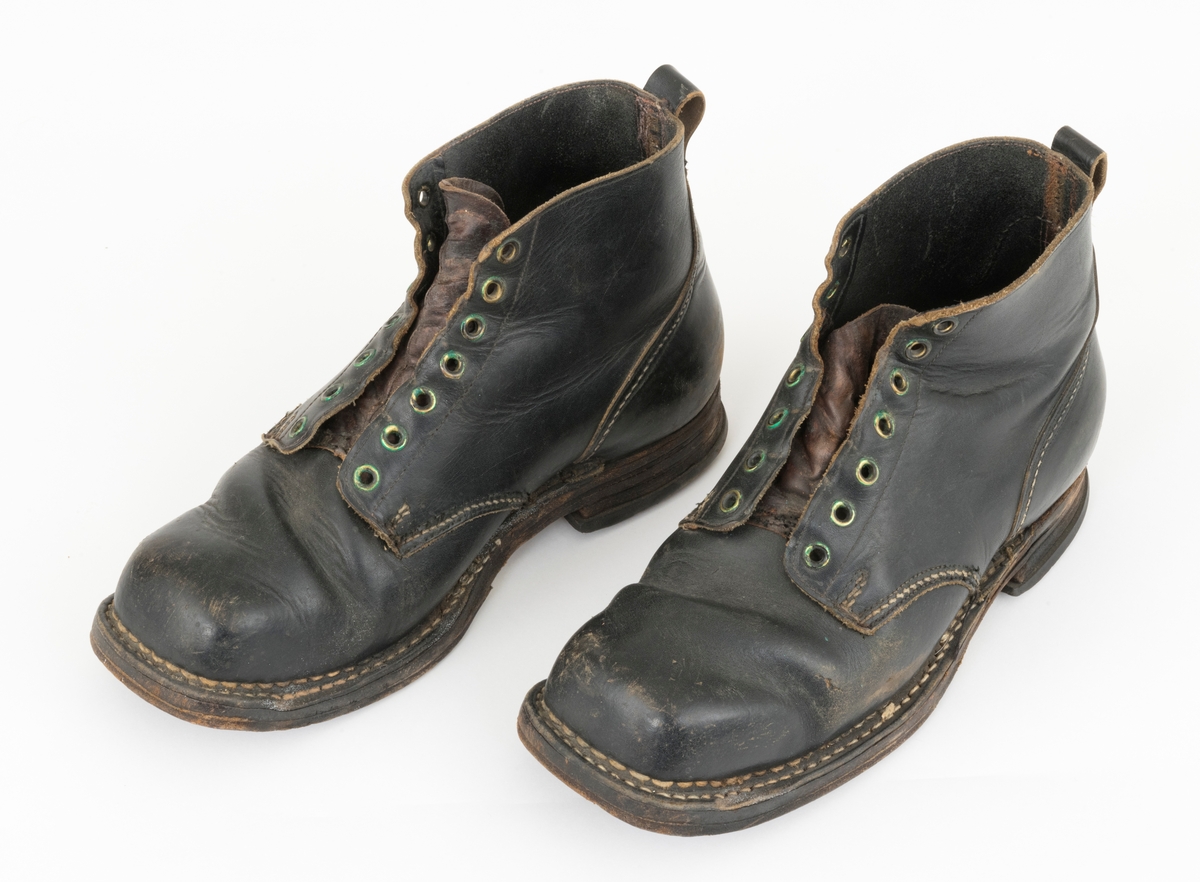 Sko - Anno Norsk skogmuseum / DigitaltMuseum