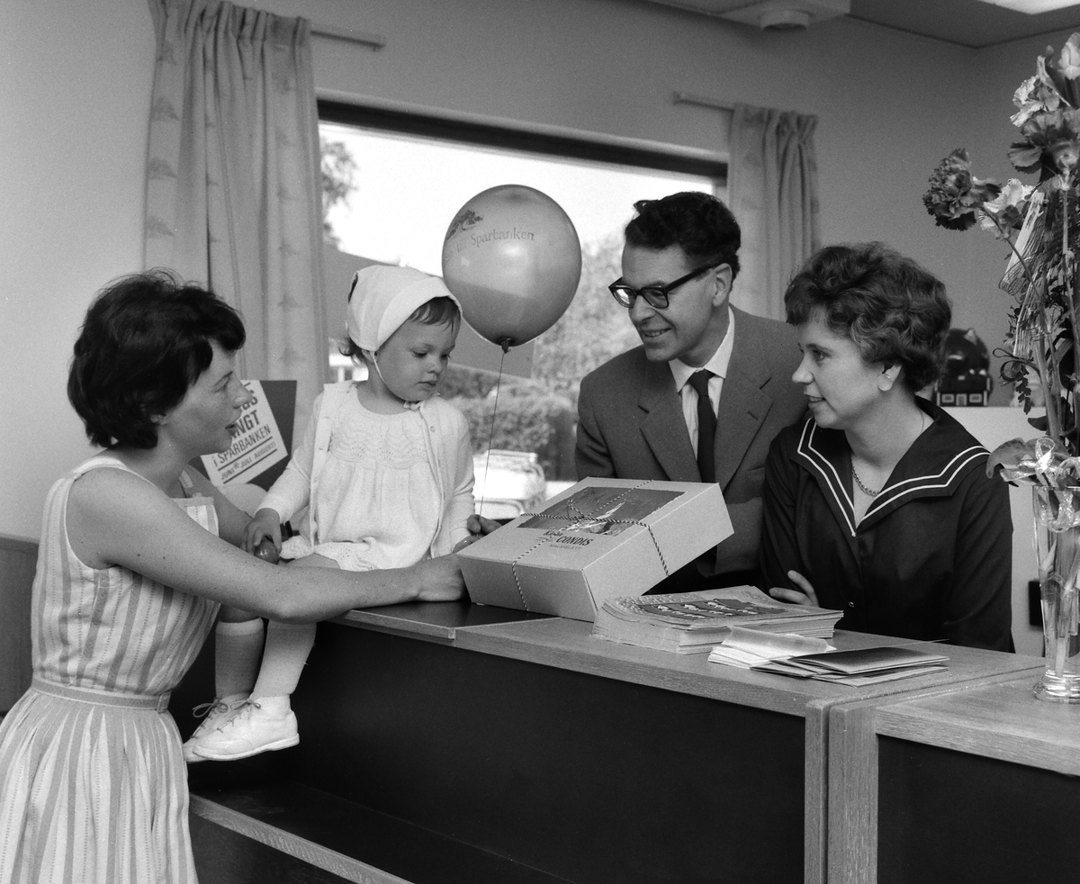 Invigning av Sparbankens nya kontor i Malmslätt, 1962. - Östergötlands ...