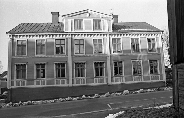 Skepparn 1, fasad mot Ost - Västernorrlands museum / DigitaltMuseum