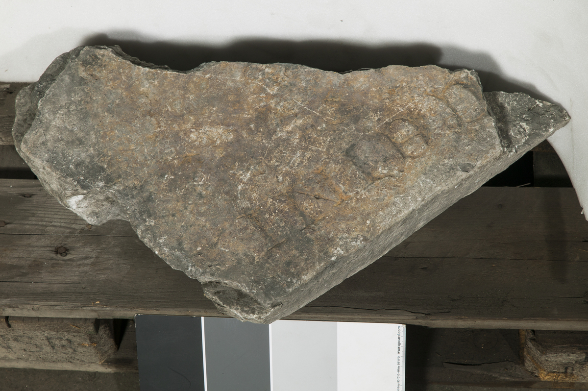 gravstein - Kulturhistorisk museum, Universitetet i Oslo, Arkeologi ...