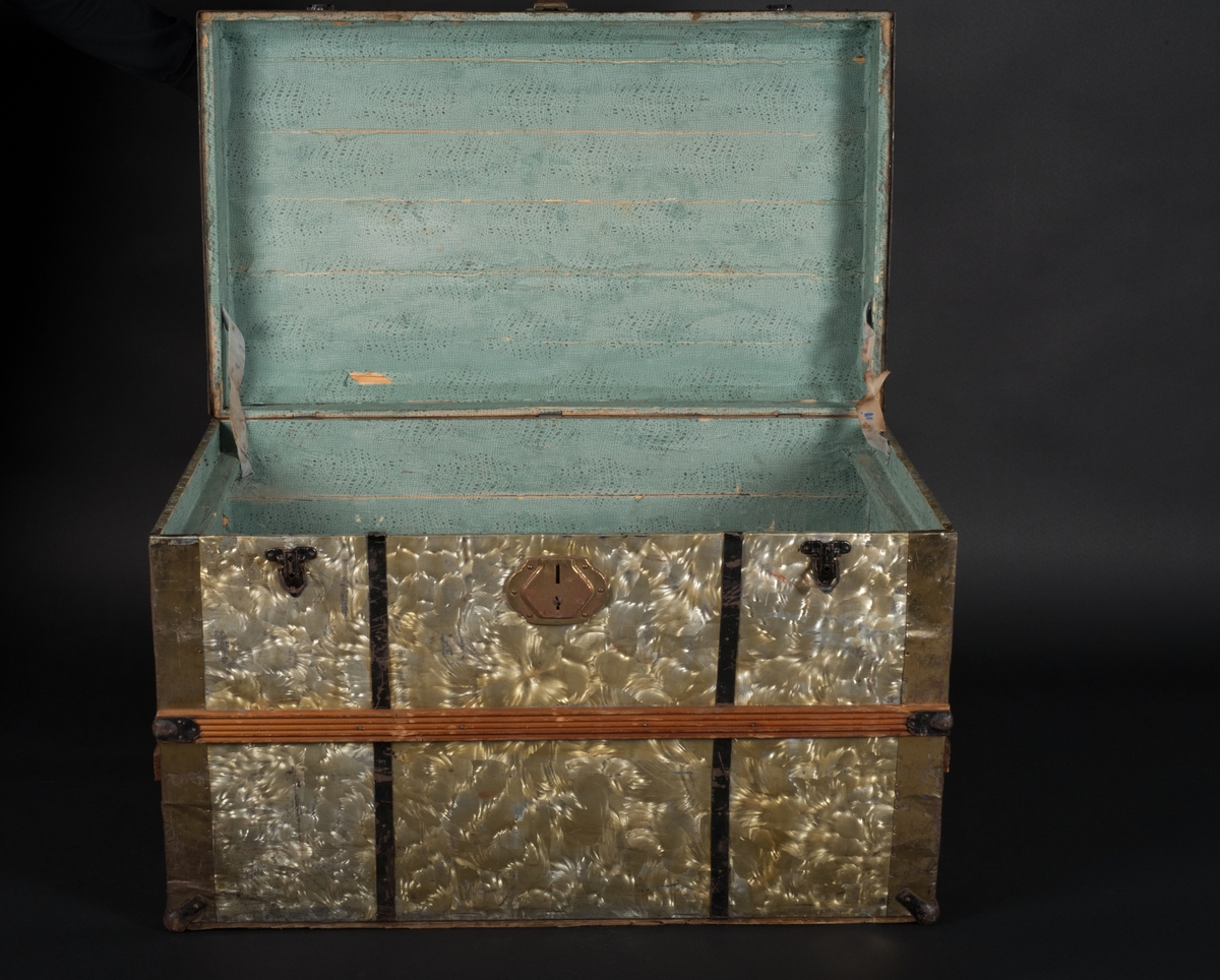 Koffert - Östergötlands museum / DigitaltMuseum