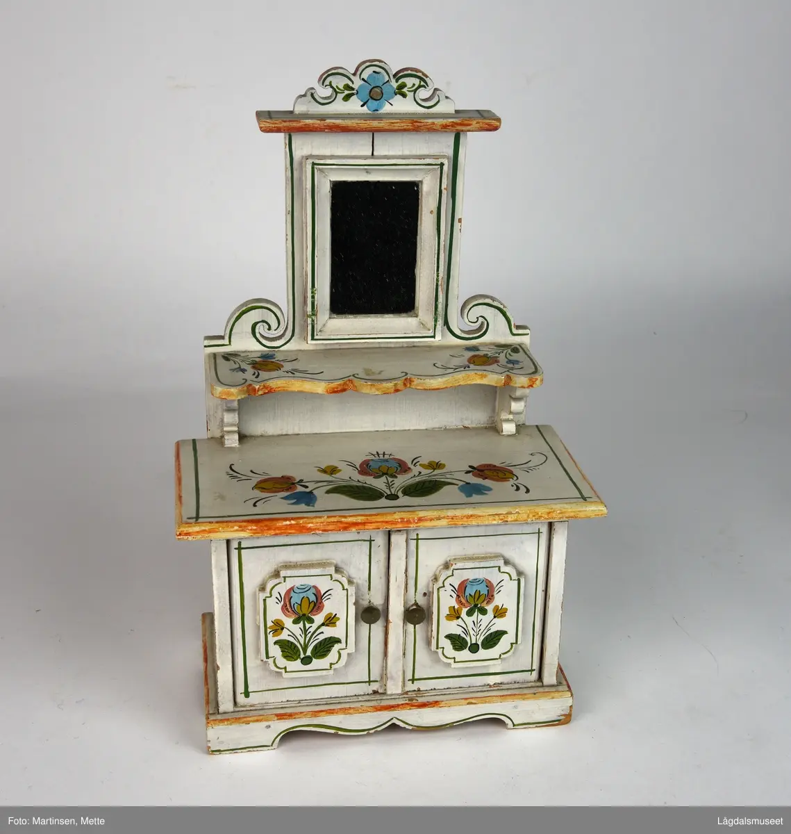 Kommode - Lågdalsmuseet / DigitaltMuseum