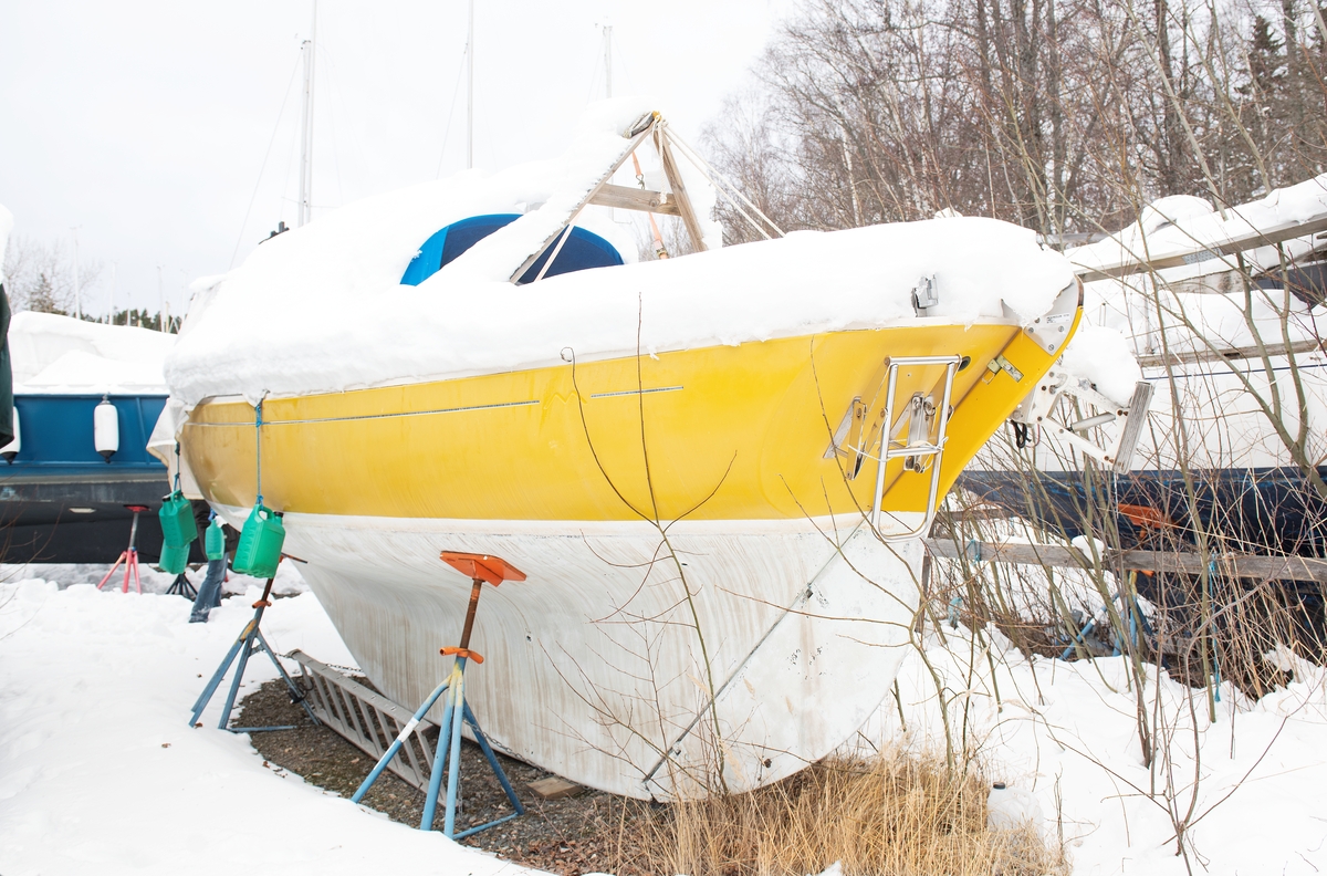 Vinterbilder från Dalarö varv och marinor. - Sjöhistoriska museet ...