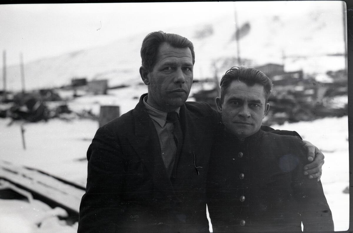 Bilde etter Abram I Gilbo, som var i Pyramiden i 1946-1948(oppbygging ...