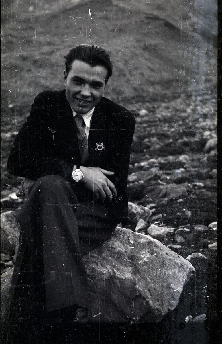 Bilde etter Abram I Gilbo, som var i Pyramiden i 1946-1948(oppbygging ...