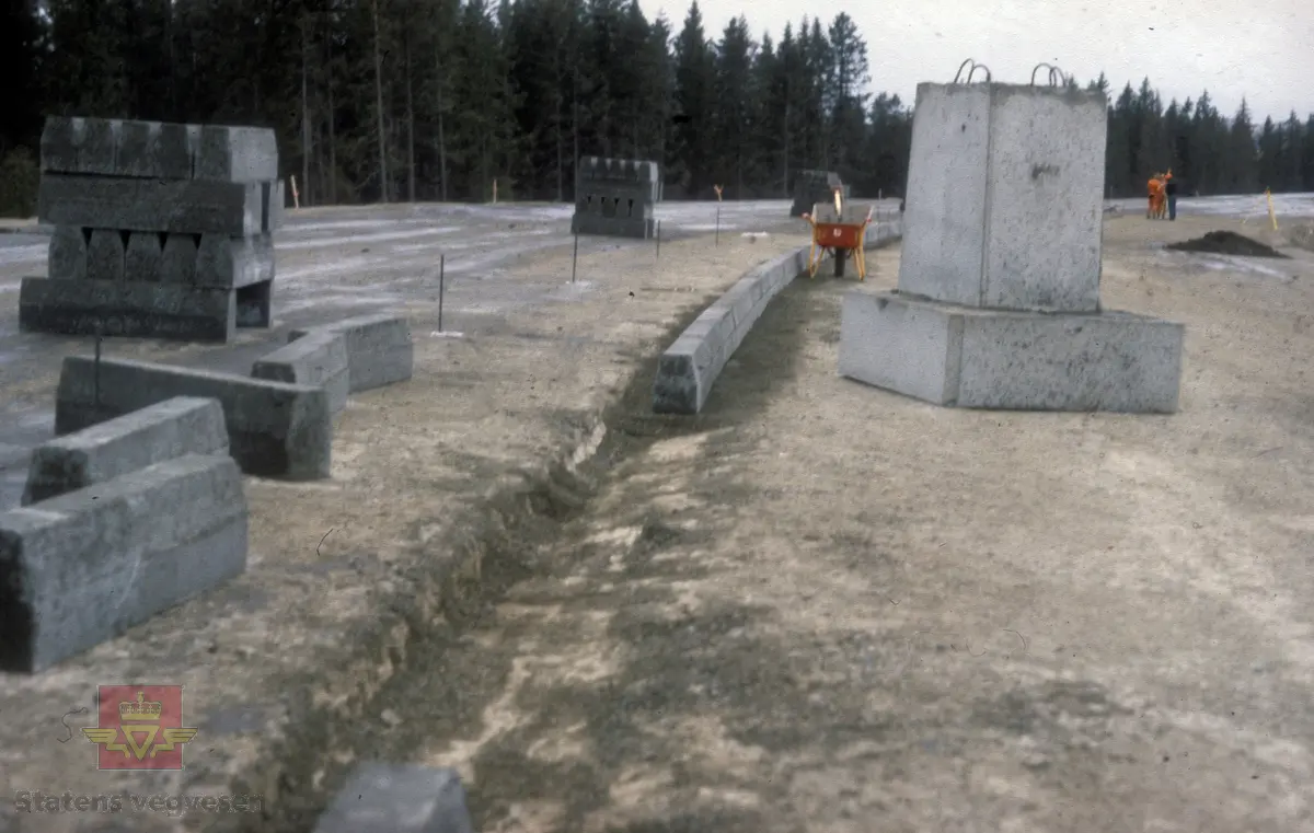 Bygging av E-6 Sluppen - Tonstad - Norsk vegmuseum / DigitaltMuseum