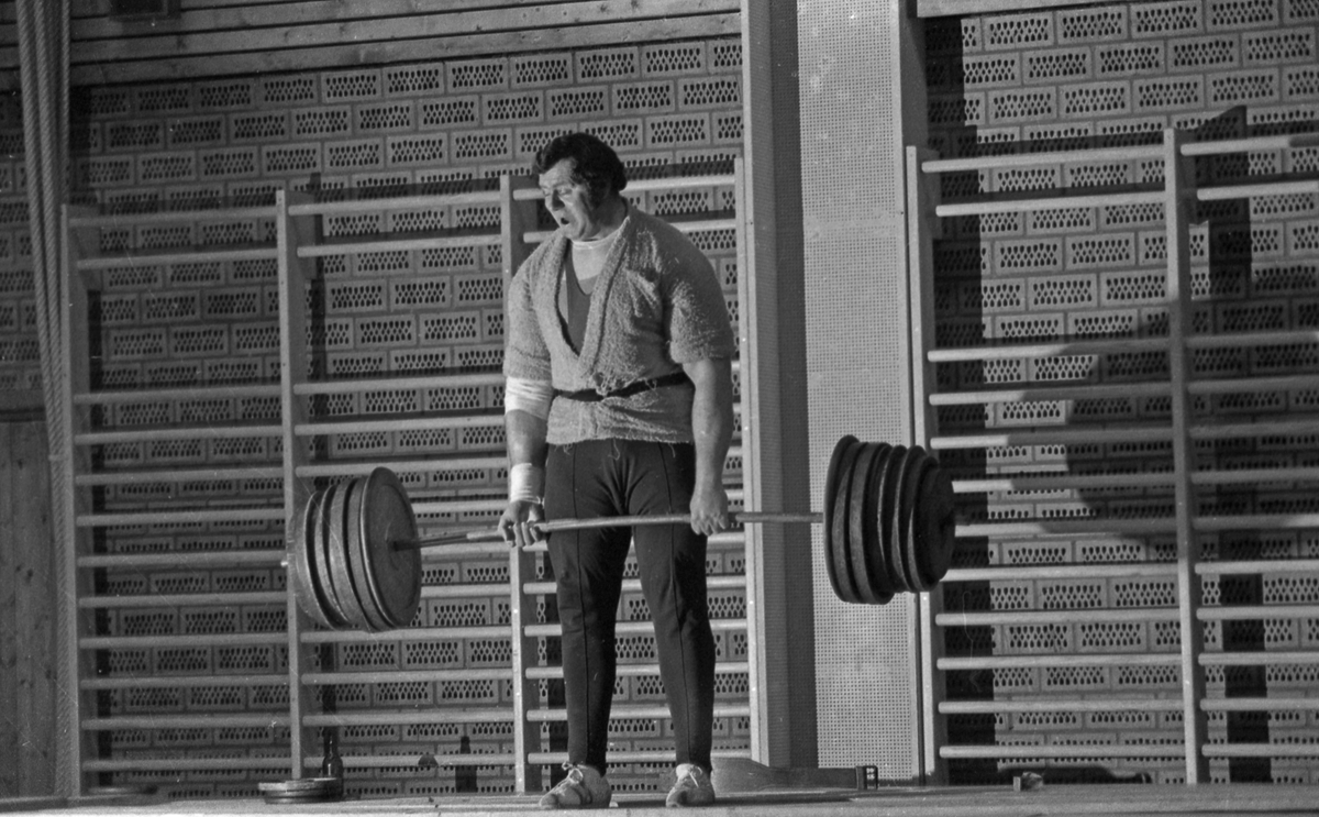 Torkel Ravndal i Haraldshallen - 1971 - Haugalandmuseet / DigitaltMuseum