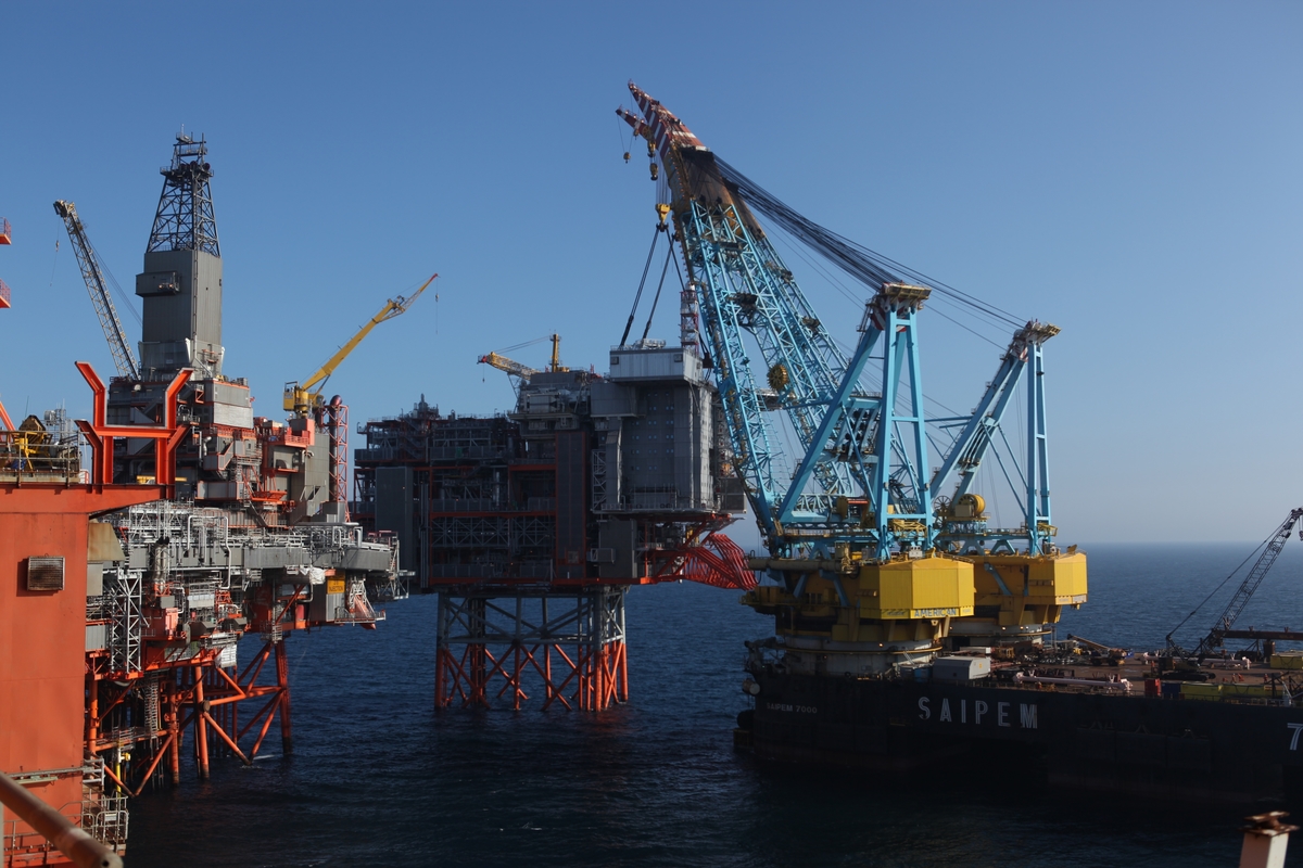Valhall VRD, PH installation, heavy lift - Norsk Oljemuseum ...