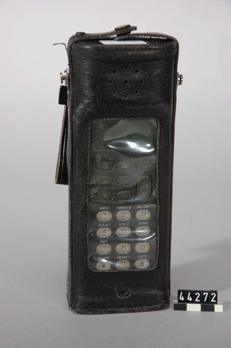 Mobiltelefon - Tekniska museet / DigitaltMuseum