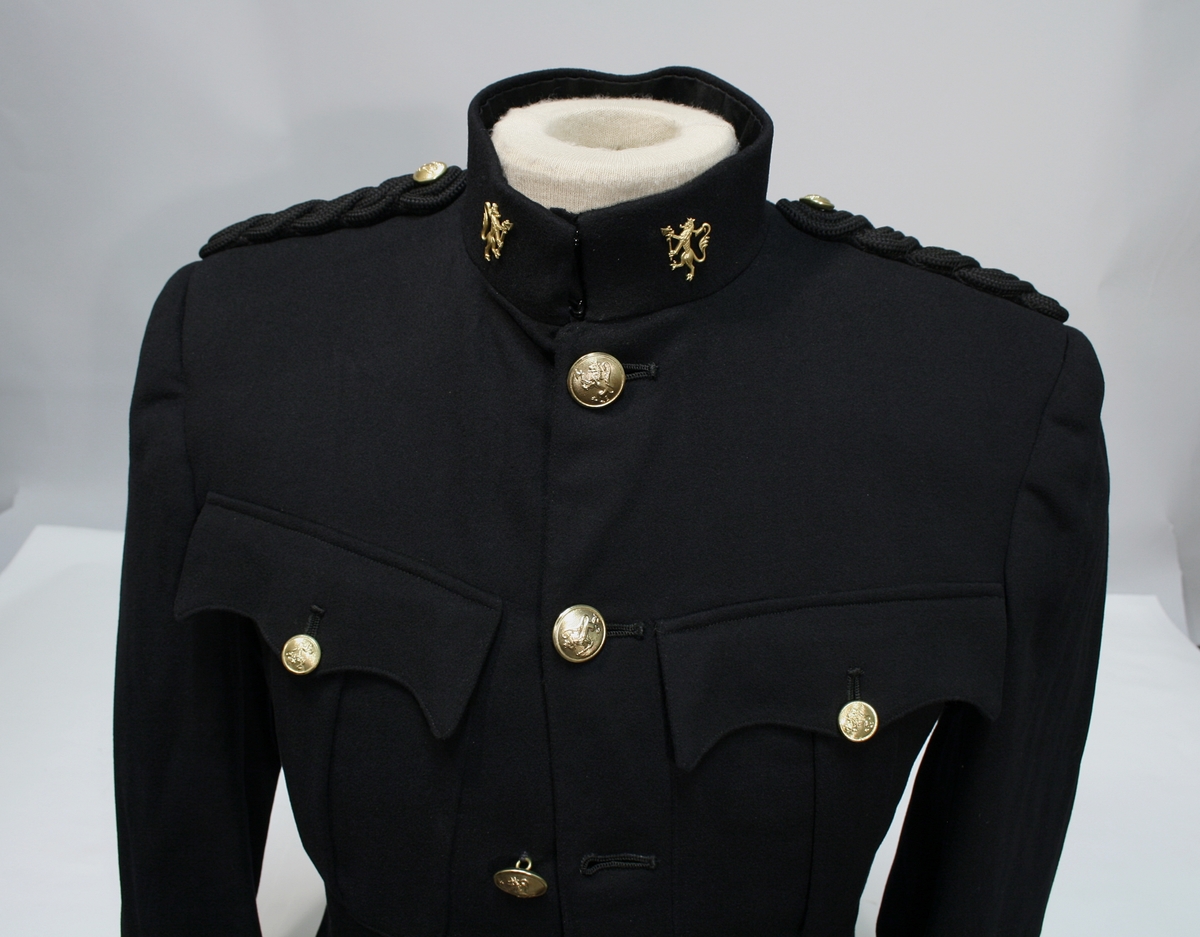 Politiuniform M/1944 - Justismuseet / DigitaltMuseum