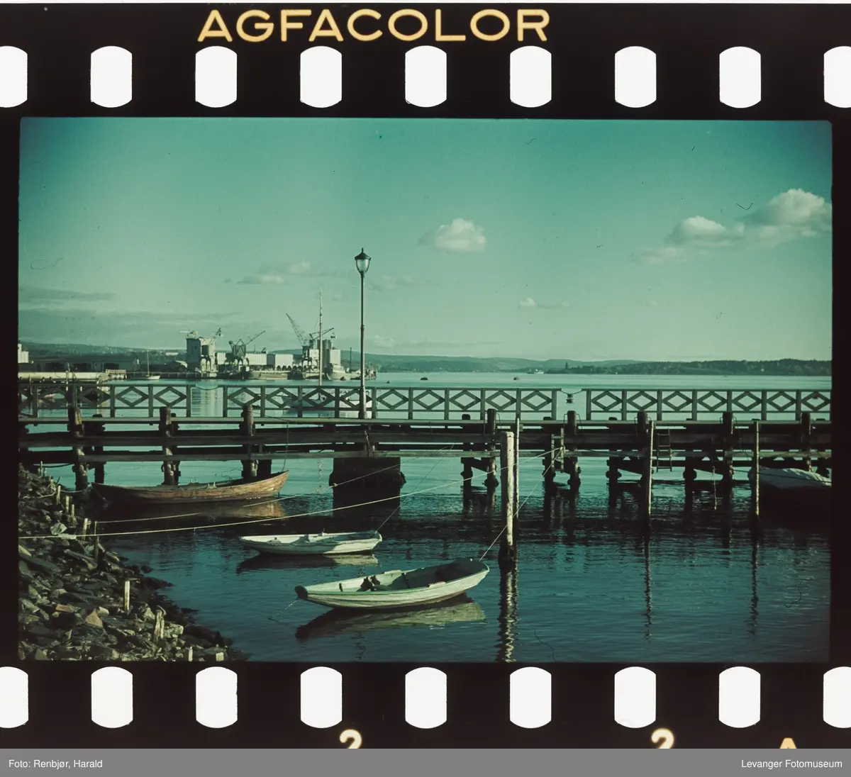 Ved havna. - Levanger Fotomuseum / DigitaltMuseum