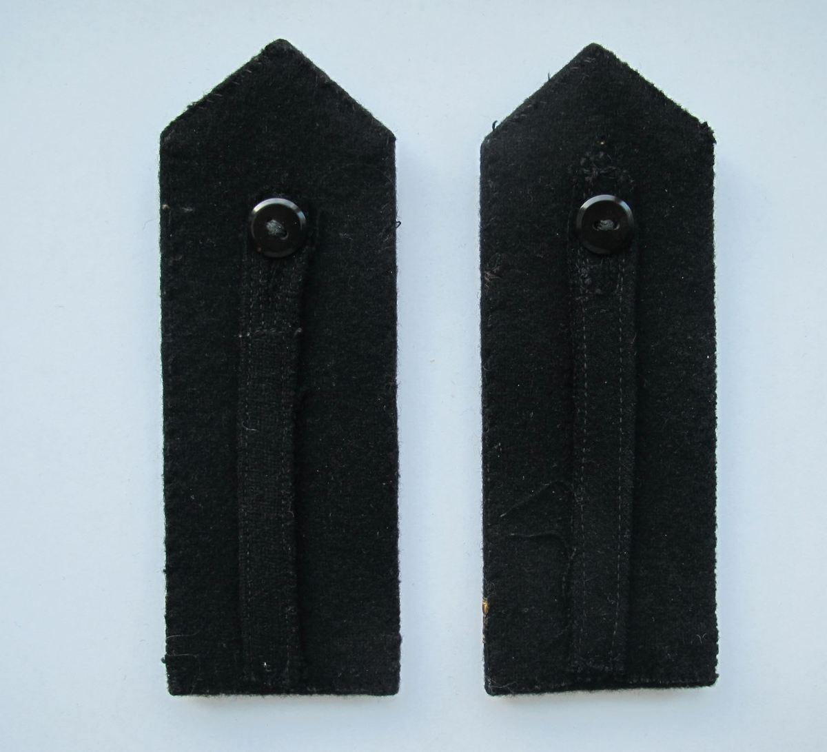 Gradbeteckningar och yrkesemblem - Sjöhistoriska museet / DigitaltMuseum