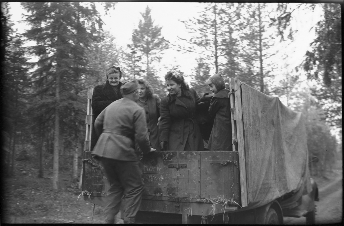 Evakuering av finska flyktingar, hösten 1944. - Järnvägsmuseet ... Evakuering av finska flyktingar, hösten 1944. - Järnvägsmuseet ...