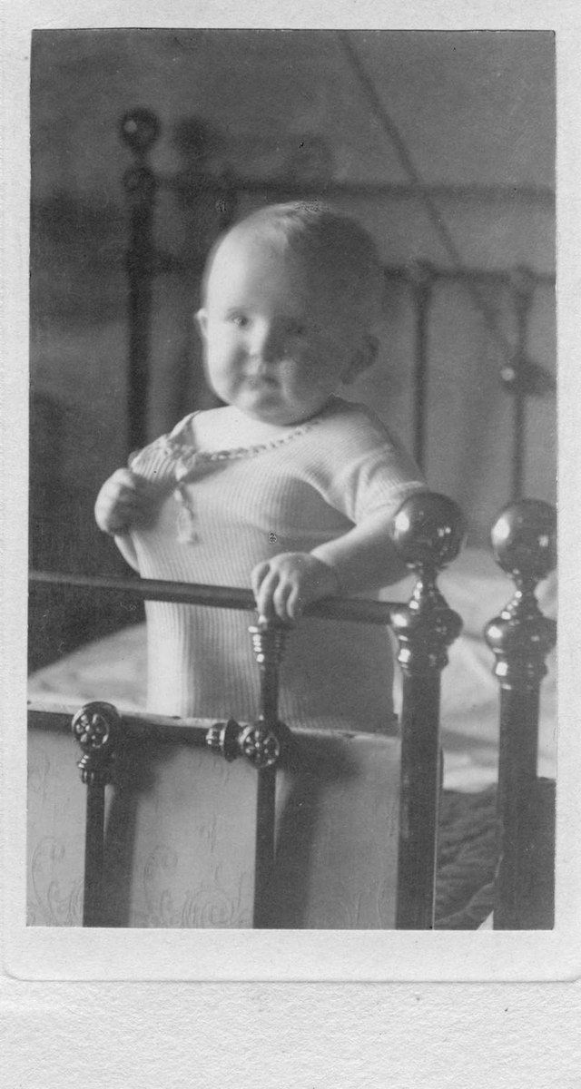 Barn, seng, barnebarn, - Aulestad, Bjørnstjerne Bjørnsons hjem ...
