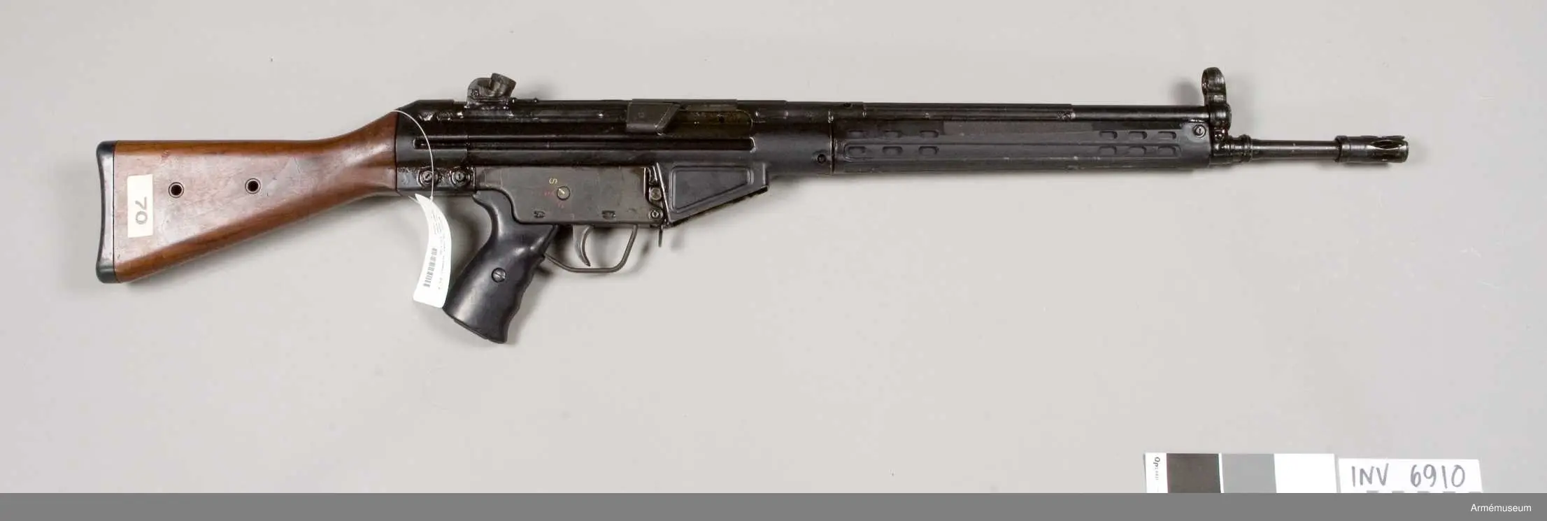 Automatkarbin fm/1964 - Armémuseum / DigitaltMuseum