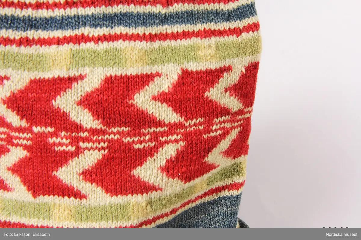 Toppmössa - Nordiska museet / DigitaltMuseum