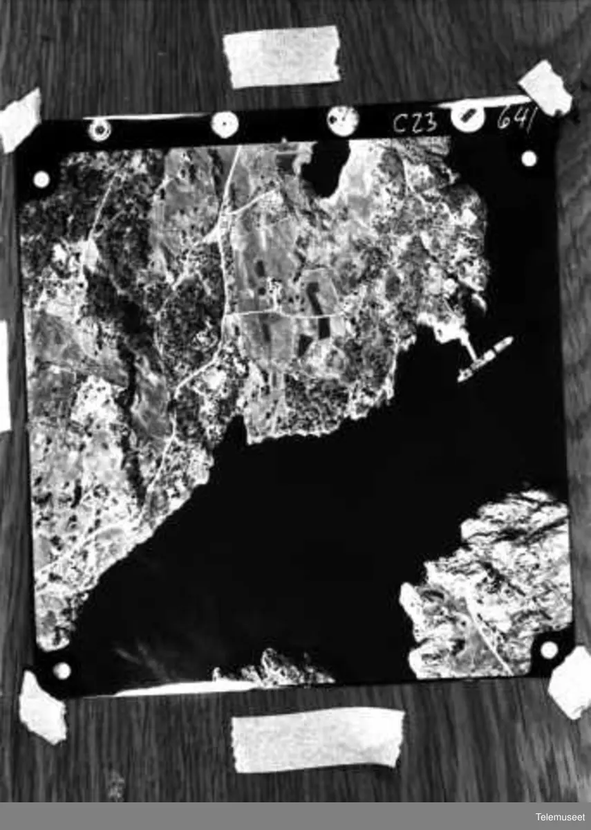Strømme i Fana, flyfoto, kart, repro - Norsk Teknisk Museum ...