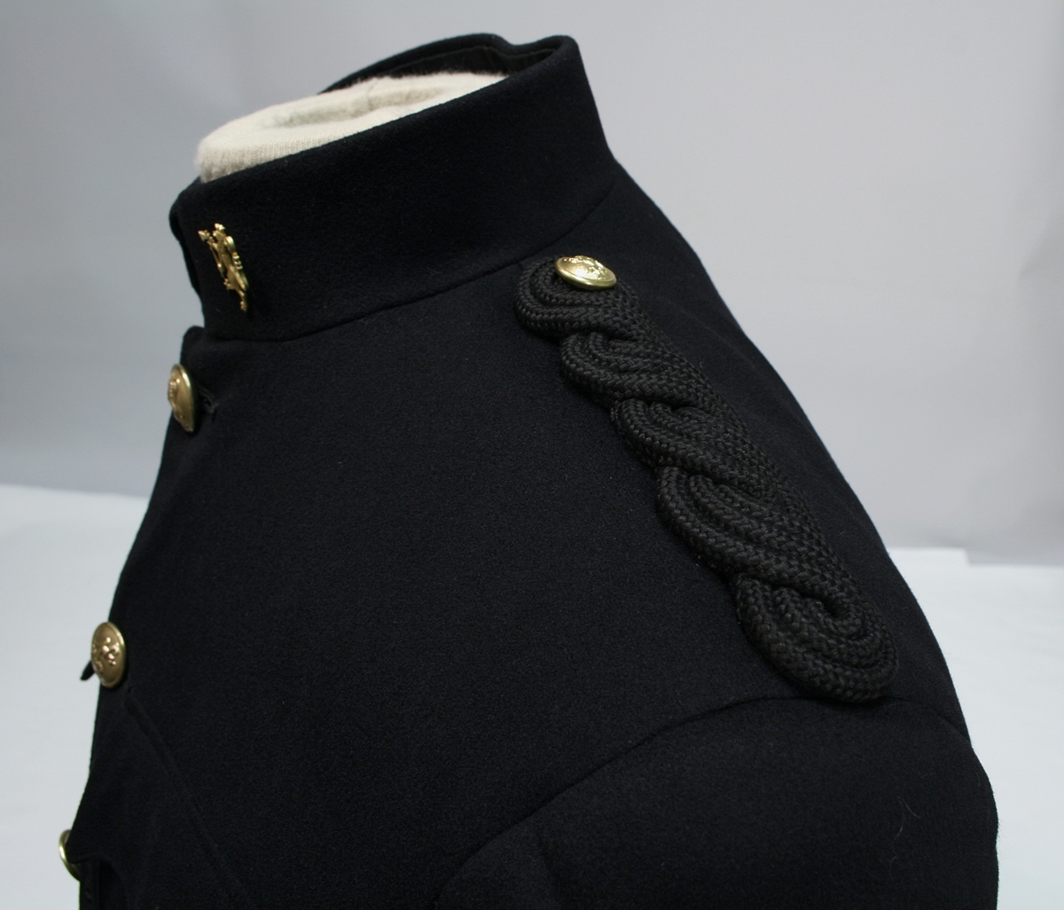 Politiuniform M/1944 - Justismuseet / DigitaltMuseum
