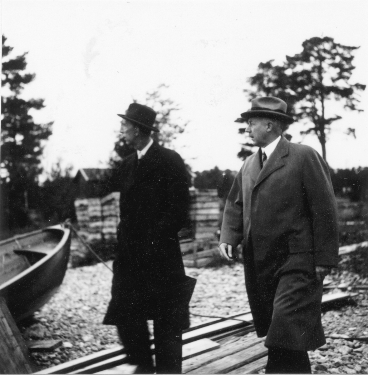 Prins Wilhelm besöker Utvalnäs i samband med sitt Gävlebesök 1938. På ...