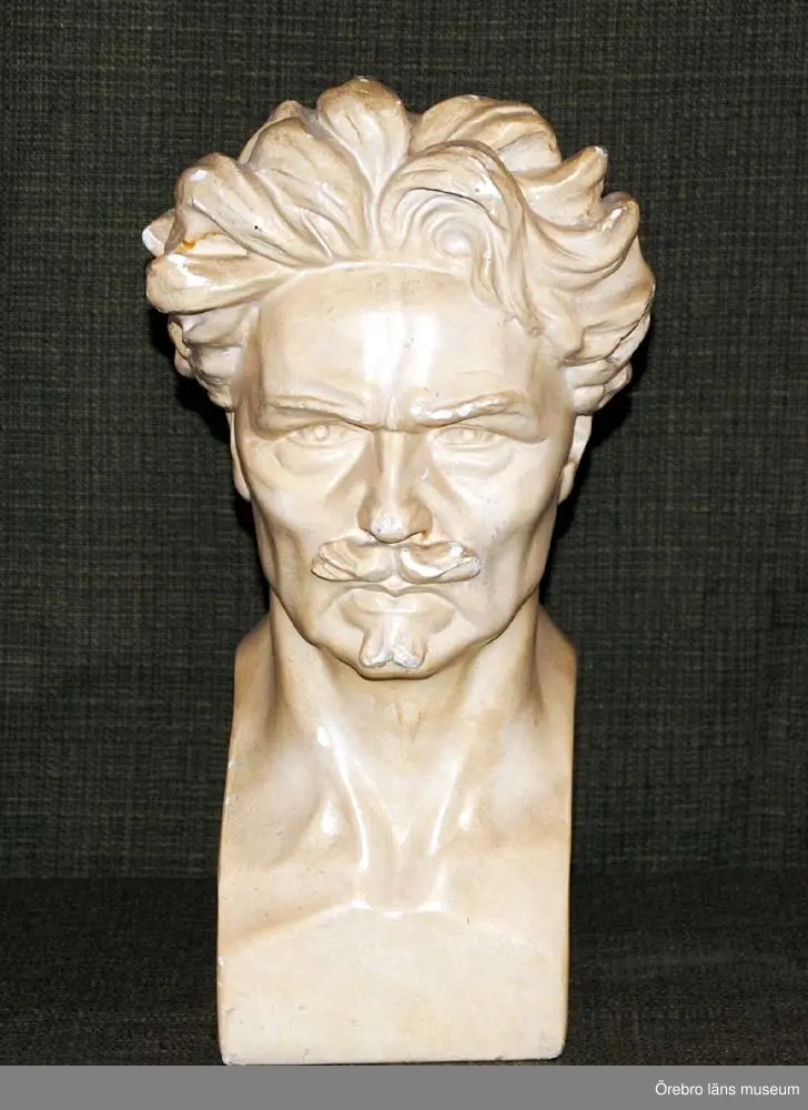 Byst - Örebro läns museum / DigitaltMuseum