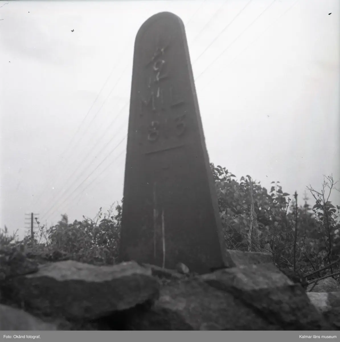 Milstolpe av järn, 1/2 mil gamla landsvägen Snällebo Gållösa, vid ...