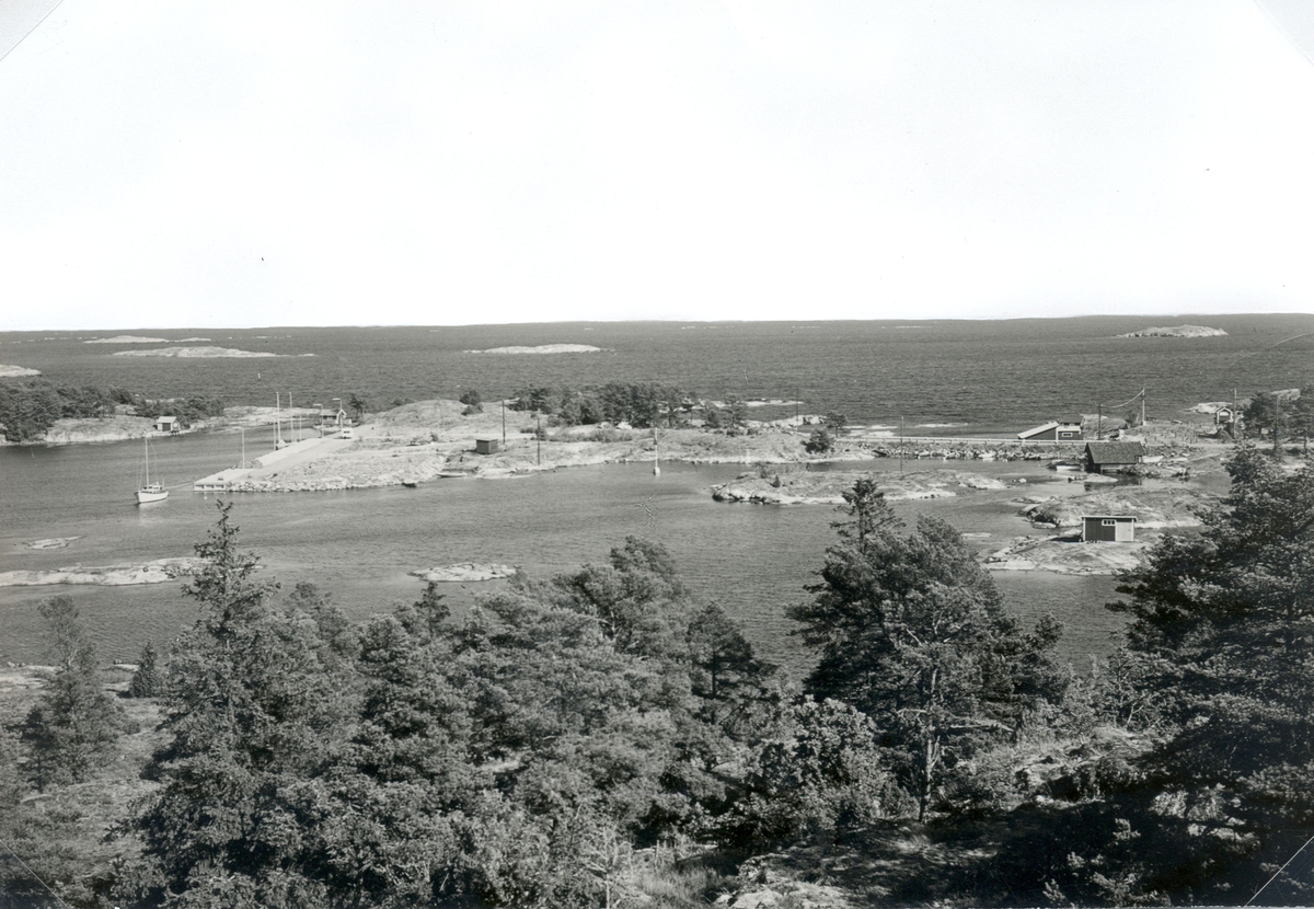 Flygfoto över Loftahammar. - Kalmar läns museum / DigitaltMuseum