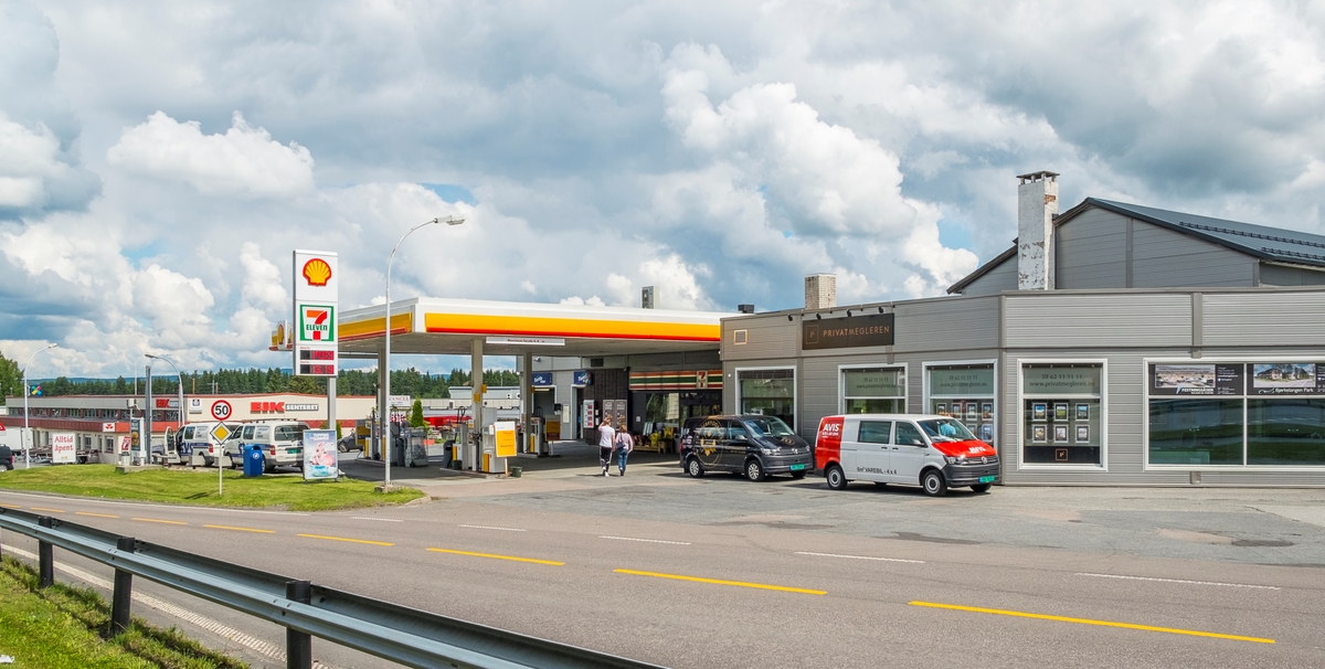 Shell bensinstasjon Kompveien Bjørkelangen Aurskog-Høland - Museene i Akershus / DigitaltMuseum
