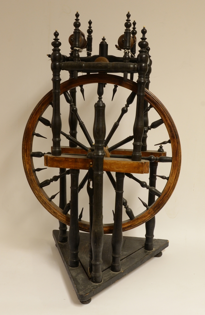 Spinnrock - Hälsinglands Museum / DigitaltMuseum