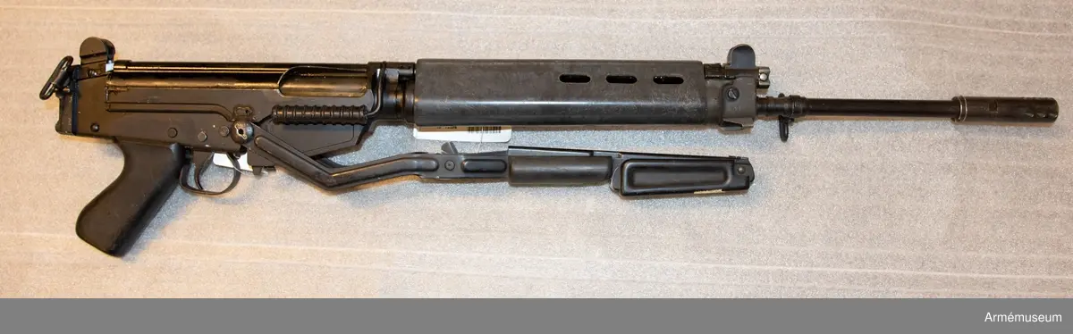 Automatkarbin fm/1961 - Armémuseum / DigitaltMuseum