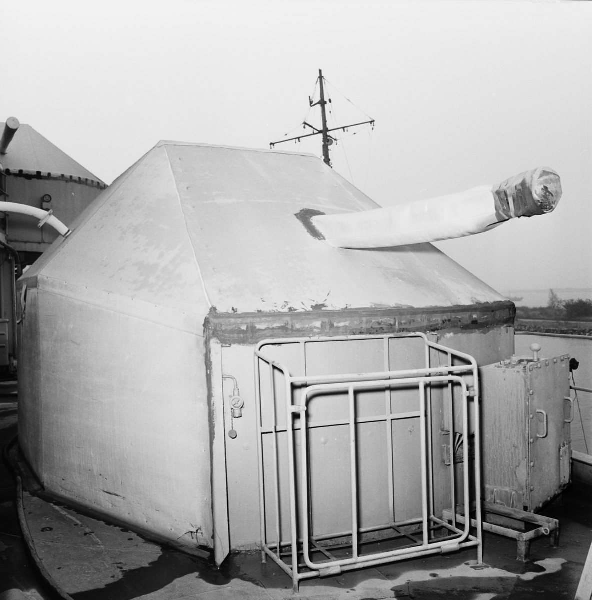 Tre Kronor o Göta Lejon kanoner - Marinmuseum / DigitaltMuseum