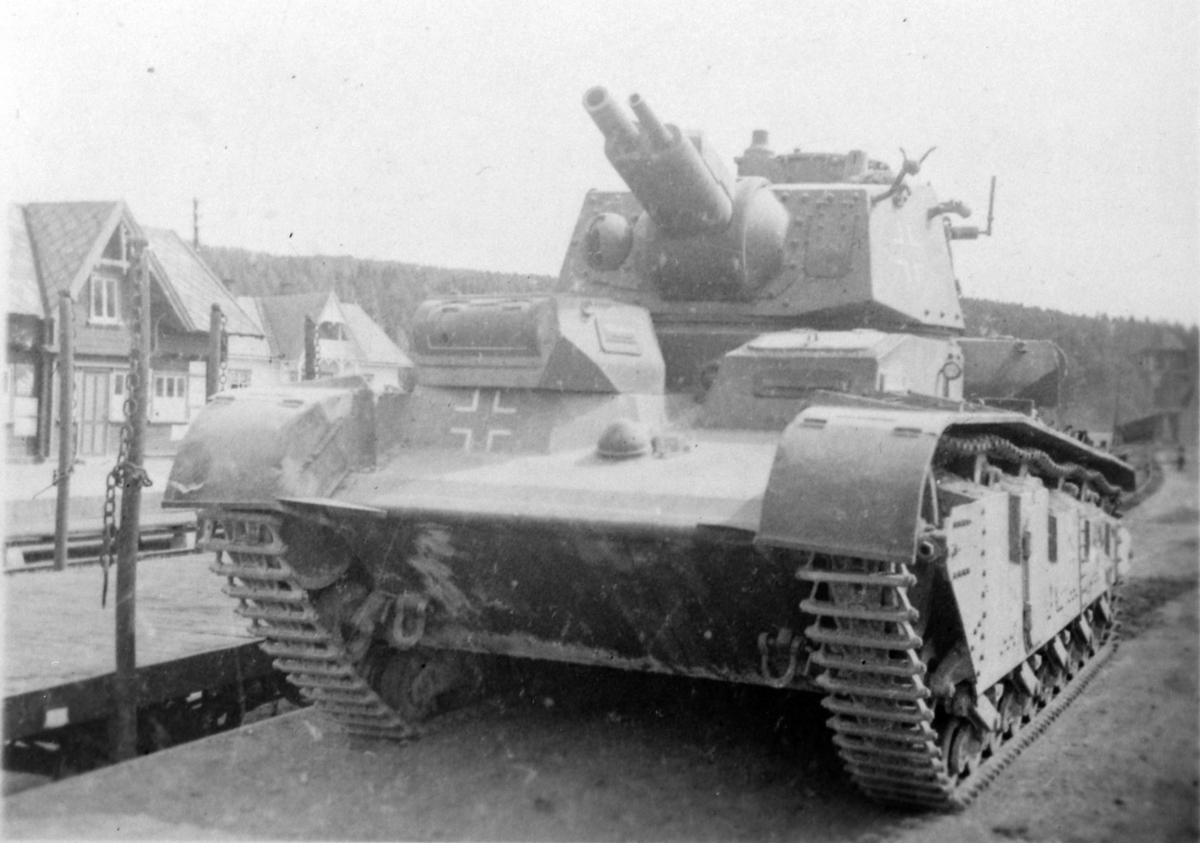 Tysk stridsvogn i Moelv etter kampene på Ring i april 1940. Klar for ...