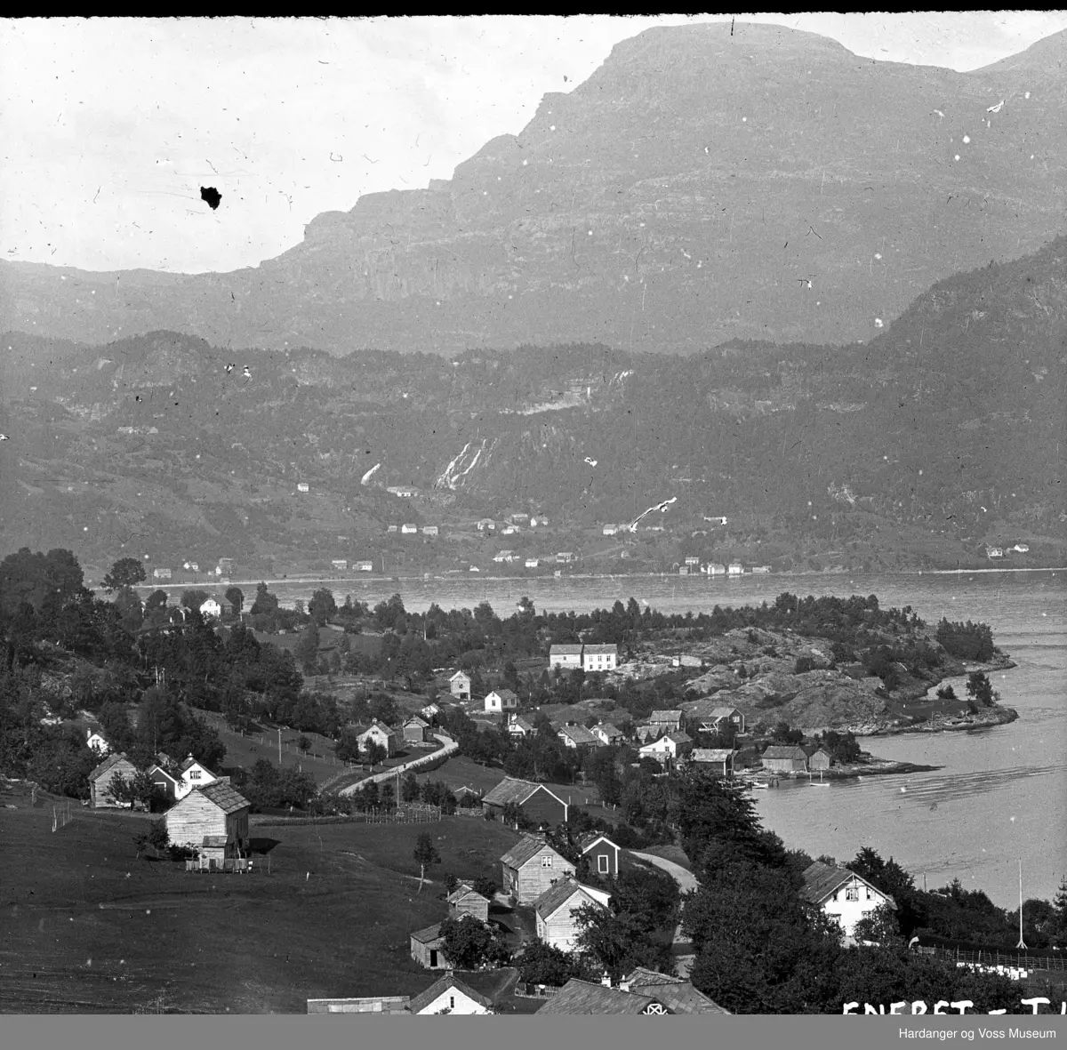 Strandebarm - Hardanger og Voss Museum / DigitaltMuseum