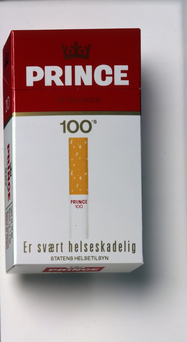 Reklamefoto av Prince sigaretter. - Norsk Folkemuseum / DigitaltMuseum